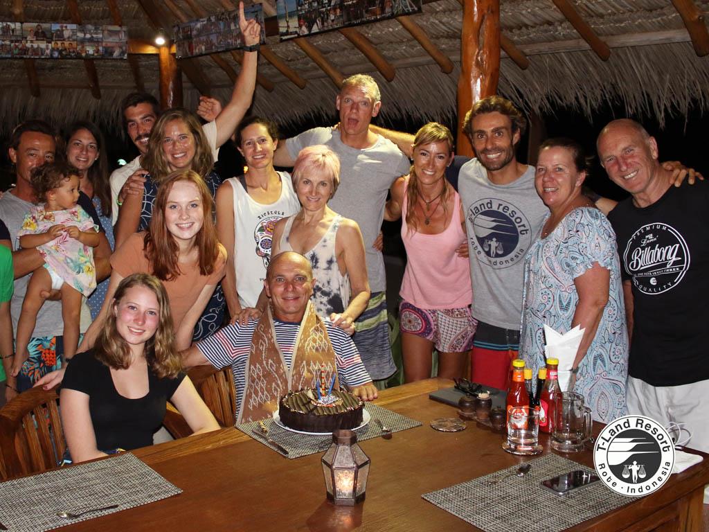 T-Land Resort | Surf hotel bungalows rooms Nemberala Rote island